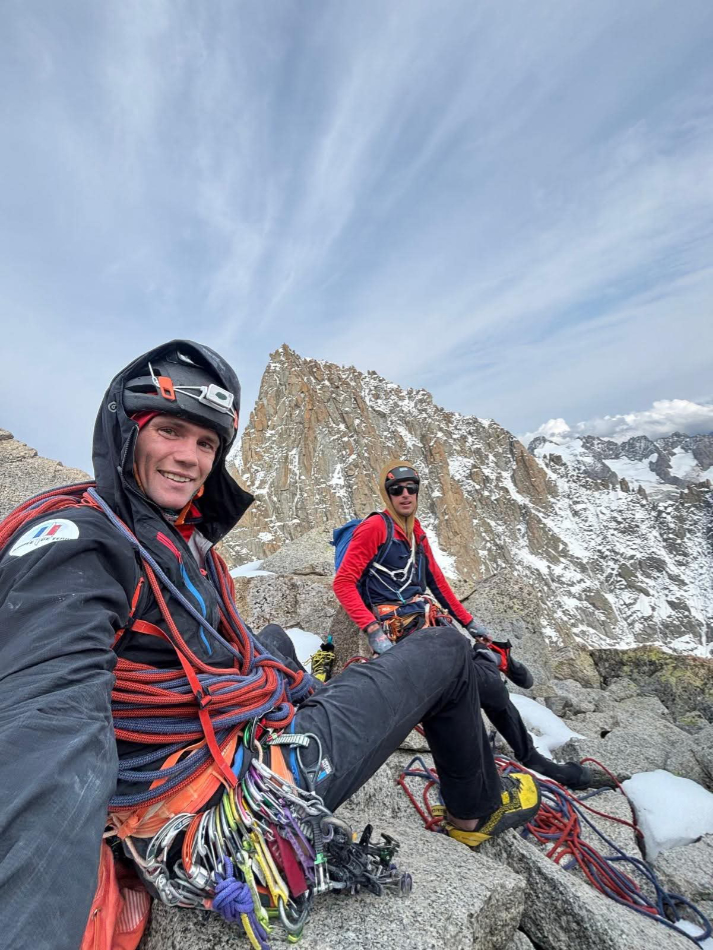 Léo Billon y Enzo Oddo consiguen la 1ª escalada en libre a la Lafaille ...