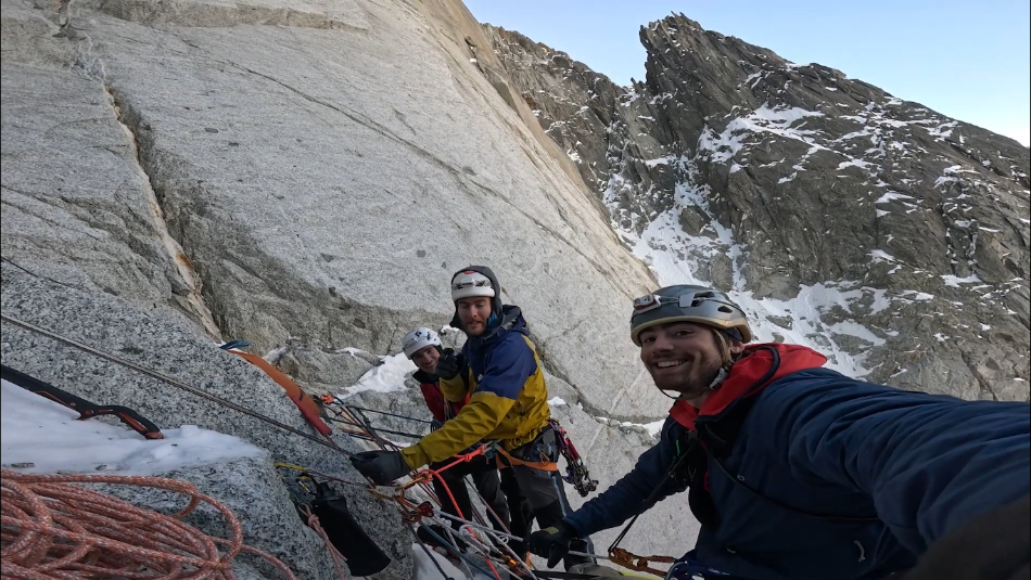 Vídeo: Petit Pont, apertura invernal al Petit Dru, M5, 6a, A3, 1.000m